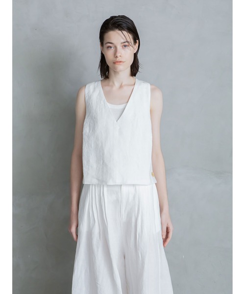 enchainement（アンシェヌマン）の「Linen Cross Back V-Neck Top（ベスト）」 - WEAR