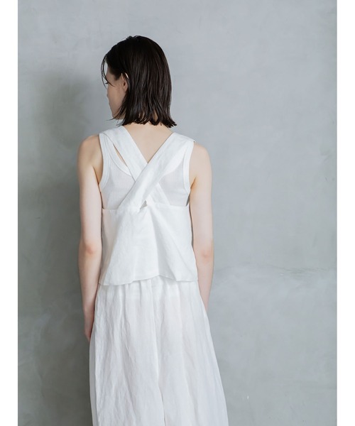 enchainement（アンシェヌマン）の「Linen Cross Back V-Neck Top（ベスト）」 - WEAR