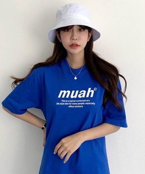 muahmuah（ムーアムーア）の「A'GEM/9 × .kom『muah muah/ムーアムーア』 GRAPHIC STANDARD T-SHIRT/スタンダード 半袖 カットソー（Tシャツ ...