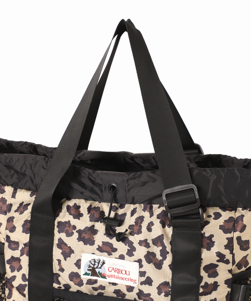Caribou（カリブー）の「《WEB限定追加》【CARIBOU MOUNTAINEERING】LIGHT WEIGHT PACK TOTE ...