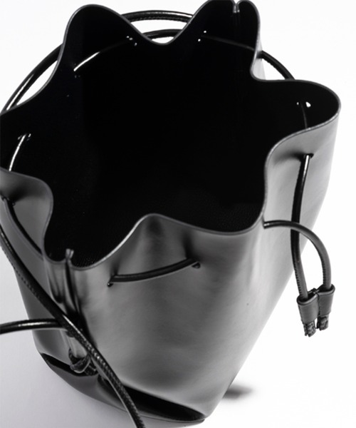 YAHKI（ヤーキ）の「【YAHKI】SOFT W FACE LARGE BAG（ショルダーバッグ）」 - WEAR