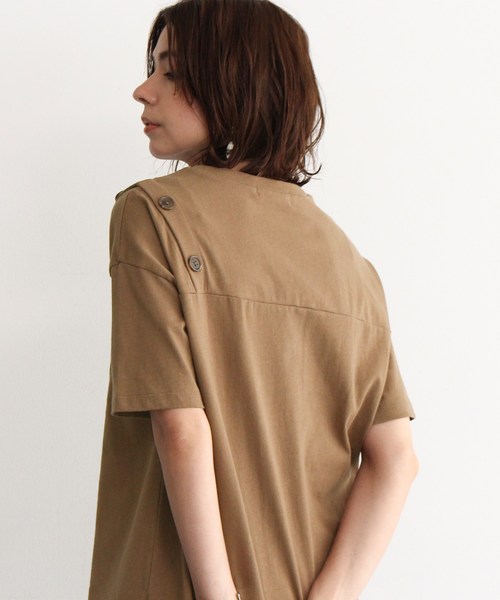 OZOC（オゾック）の「 [洗える]アシンメトリーボタンTシャツ（Tシャツ/カットソー）」 - WEAR