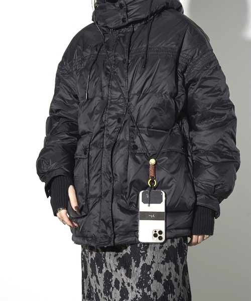 Y/lim（イリム）の「Y/lim アジャスター付きスマホショルダー（スマホグッズ）」 - WEAR