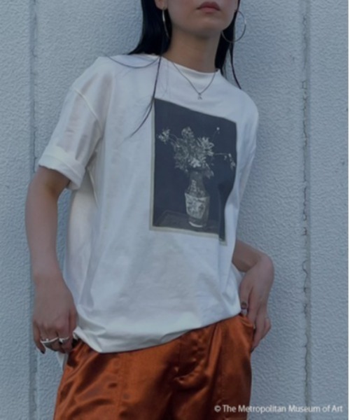 AMERI（アメリ）の「AMERI×THE MET L´AGONIE DES FLEURS TEE（Tシャツ/カットソー）」 - WEAR