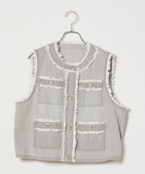 INED CLARO（イネドクラロ）の「デニムフリンジベスト（ノーカラージャケット）」 - WEAR
