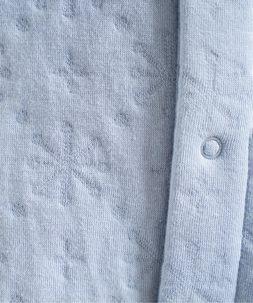 Hoppetta（ホッペッタ）の「【Hoppetta ホッペッタ】snowflake キルトロンパース 70cm・80cm（ロンパース）」 - WEAR