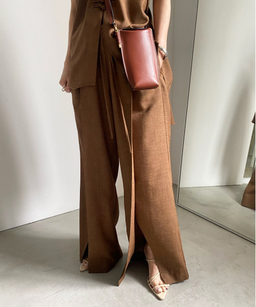 AMERI（アメリ）の「CENTER SLIT LOOSE PANTS（その他パンツ）」 - WEAR