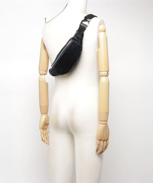 JETSET SOLO PLUS （ジェットセットソロプラス）の「【CKS】ベロアボディバッグ（ボディバッグ/ウエストポーチ）」 - WEAR