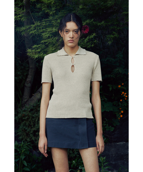 AFTERHOURS（アフターアワーズ）の「BACK SLIT COLLAR KNIT TOP (BEIGE)（ニット/セーター）」 - WEAR