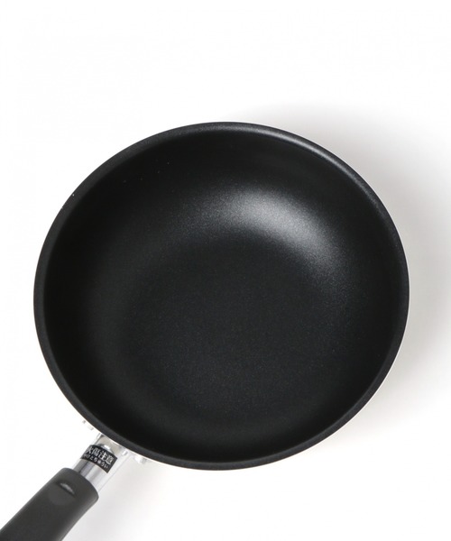 LAKOLE（ラコレ）の「フッ素加工炒め鍋[20cm] / LAKOLE（鍋/フライパン）」 - WEAR