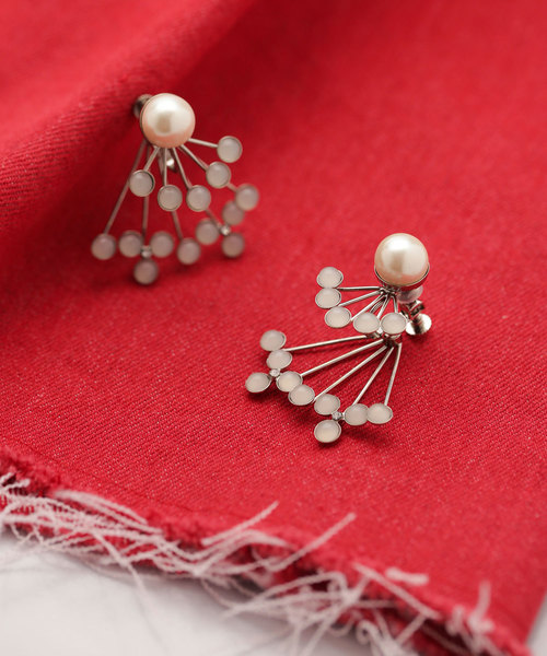 Ader(アデル)の「ader Bijoux Filigree Solide Earring(イヤリング)」 Wear