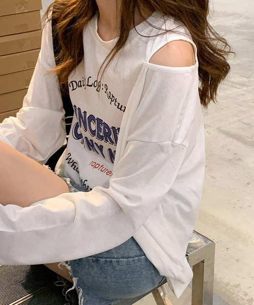 ALTROSE（アルトローズ）の「肩見せ ロンT カットプリント カットソー（Tシャツ/カットソー）」 - WEAR