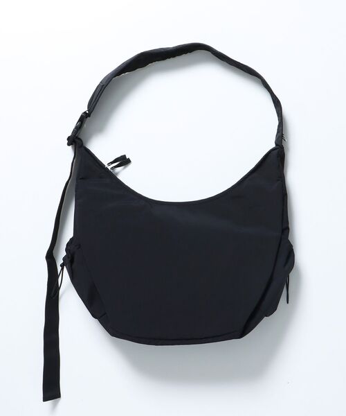 SEQUENZ（シークエンズ）の「【SEQUENZ（シークエンズ）】TECH ROUND SHOULDER BAG / テック ショルダーバッグ 調節可能 ドローコード（ショルダーバッグ ...