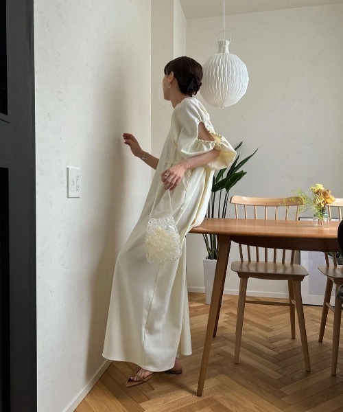 WILLFULLY（ウィルフリー）の「hole gather sleeve front tab 2way OP（ワンピース）」 - WEAR