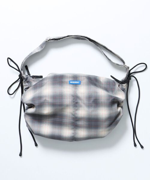 SEQUENZ（シークエンズ）の「＊新色追加【SEQUENZ（シークエンズ）】SHOULDER GATHER BAG / テック ショルダーバッグ 調節可能 ドローコード（ショルダーバッグ ...