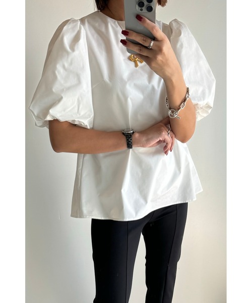 &. NOSTALGIA（アンドドットノスタルジア）の「【ZOZO限定】@reeechan419コラボ バックティアードバルーンスリーブブラウス（シャツ/ブラウス）」 - WEAR