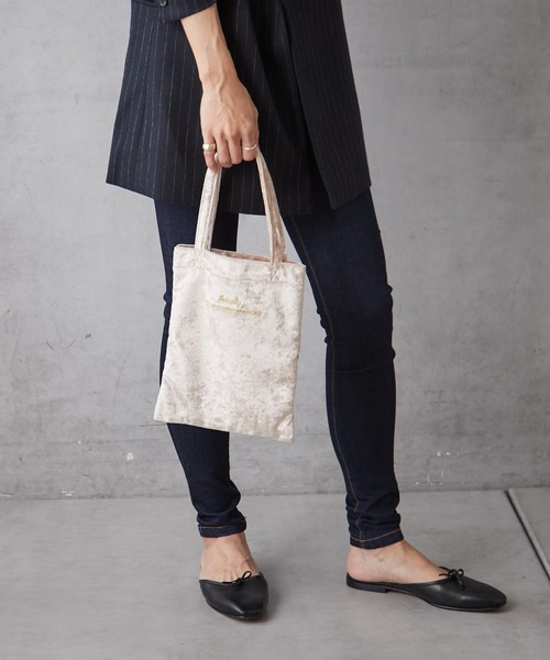 Actually（アクチュアリー）の「ベロアトート Sサイズ（ハンドバッグ）」 - WEAR