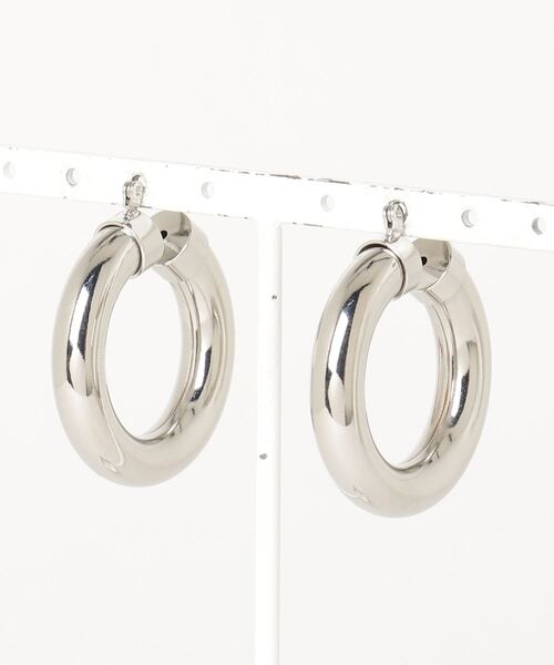 G.V.G.V.（ジーヴィージーヴィー）の「VOLUME HOOP PIERCE（ピアス（両耳用））」 - WEAR