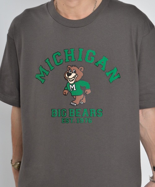 MODISH GAZE（モディシュガゼ）の「【MODISH GAZE】MICHIGANクマプリントTシャツ（Tシャツ/カットソー）」 - WEAR