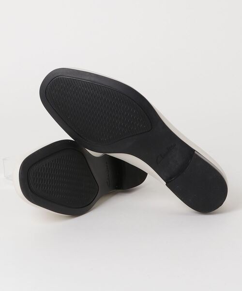 Clarks（クラークス）の「Pure Flat / ピュアフラット (ホワイトレザー)（バレエシューズ）」 - WEAR
