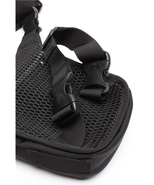 bpr BEAMS（ビーピーアール ビームス ）の「CROW'S factory / 「Hawg Leg Holster」（Mサイズ）＜SAS ...