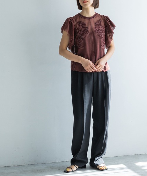 yuw（ユウ）の「コットンチュールシシュウブラウス 183502（シャツ/ブラウス）」 - WEAR