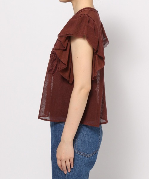 yuw（ユウ）の「コットンチュールシシュウブラウス 183502（シャツ/ブラウス）」 - WEAR