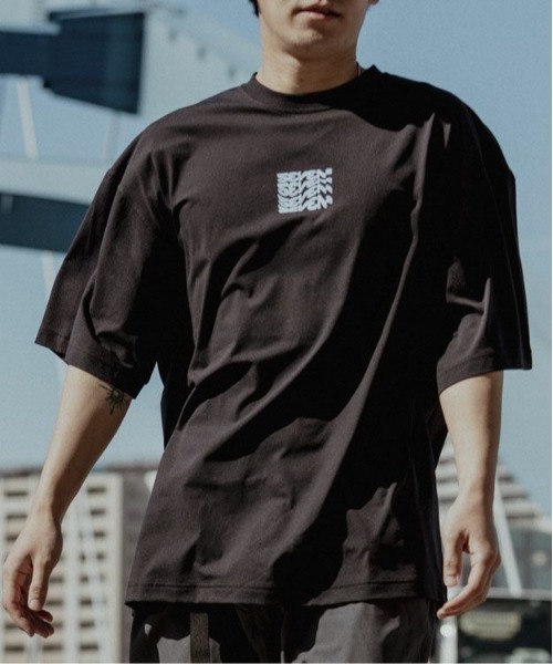 SEVEN2（セブンツー）の「SEVEN2 セブンツー 半袖 ブランド ロゴ バックプリント ストリート 男女兼用 クルーネック Tシャツ（T ...