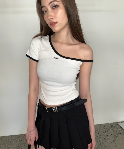 BLONDEY（ブロンディ）の「アシンメトリートップス（Tシャツ/カットソー）」 - WEAR