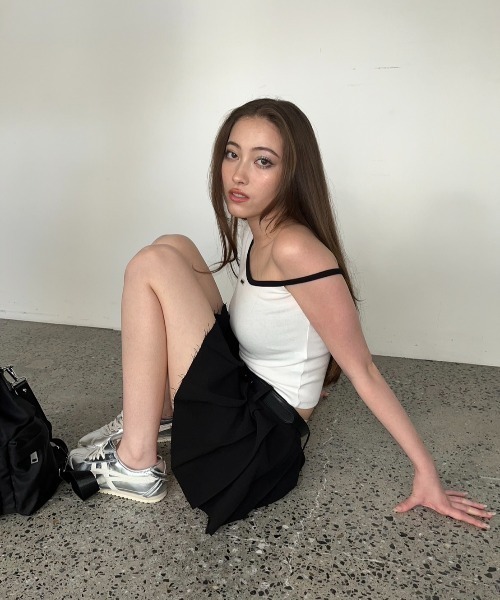 BLONDEY（ブロンディ）の「アシンメトリートップス（Tシャツ/カットソー）」 - WEAR