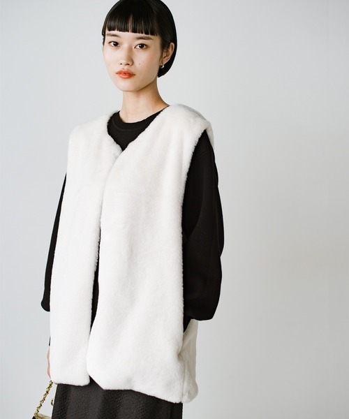 ANNA LUNA（アンナルナ）の「【ANNA LUNA】いつものコーデにプラスするだけでこなれ感を演出できるファーベスト！（その他アウター ...
