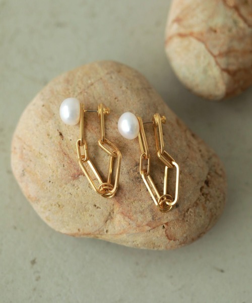 TODAYFUL（トゥデイフル）の「TODAYFUL(トゥデイフル) "Chain Pearl Pierce"チェーンパールピアス ...