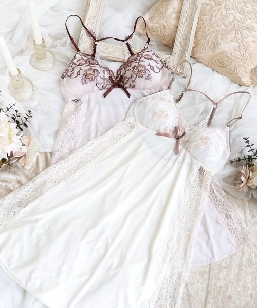 セール】エレノア カップ付スリップ（インナーウェア/肌着）｜Risa