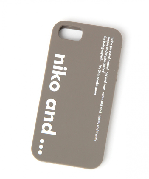 niko and...（ニコアンド）の「オリジナルニコロゴスマホケース/iPhone 6,6S,7,8（スマホケース/カバー）」 - WEAR
