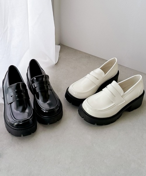 SVEC（シュベック）の「チャンキーソール Uチップ コインローファー（ローファー）」 - WEAR