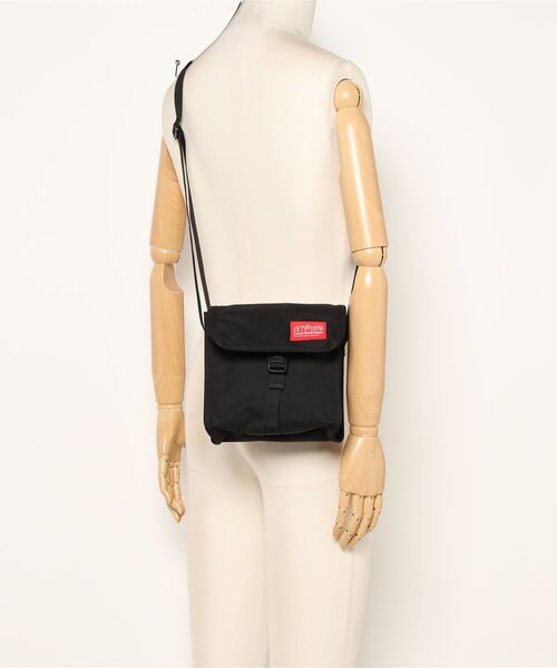 Manhattan Portage（マンハッタンポーテージ）の「Little Apple Shoulder Bag（ショルダーバッグ）」 - WEAR