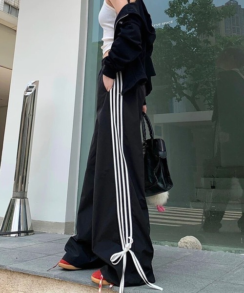 Port（ポート）の「【 antique andico / アンティーク アンディコ 】 サイドライン リボン ナイロン トラックパンツ #_（その他パンツ）」 - WEAR