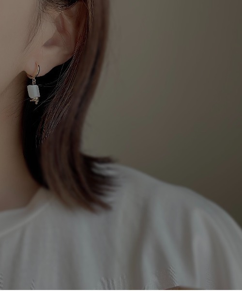 tone（トーン）の「【Tiny gem room】天然石フープイヤリング(MA)（イヤリング）」 - WEAR