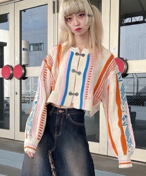 SPINNS（スピンズ）の「【2WAY】ショート丈3Dニットカーディガン（カーディガン/ボレロ）」 - WEAR