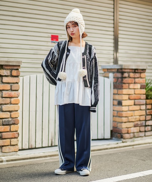 SPINNS（スピンズ）の「【2WAY】ショート丈3Dニットカーディガン（カーディガン/ボレロ）」 - WEAR