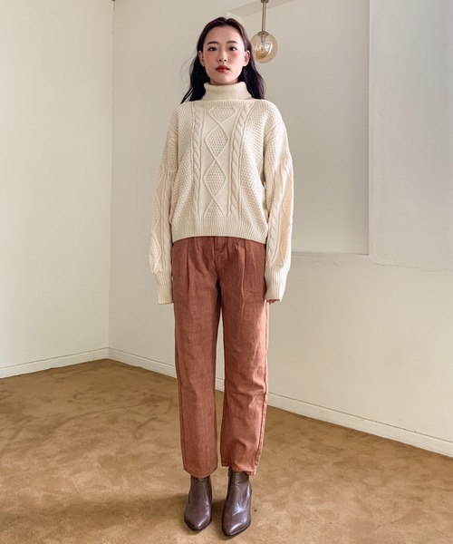 Neuna（ヌナ）の「コーデュロイ調ハイウエストシンプルパンツ（カーゴパンツ）」 Wear