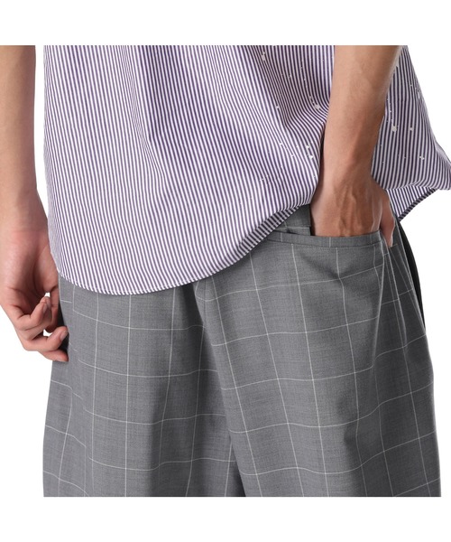 uniform experiment（ユニフォームエクスペリメント）の「EASY SLACKS（スラックス）」 - WEAR