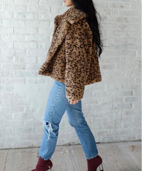 roial（ロイアル）の「JACKET/ROIAL(ロイアル）マルチ総柄デザインリラックスサイジングファーブルゾン（ブルゾン）」 - WEAR