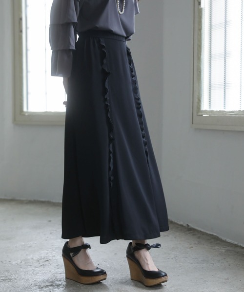 ESCAR（エスカー）の「 ESCAR フロントフリルフレアスカート（スカート）」 - WEAR