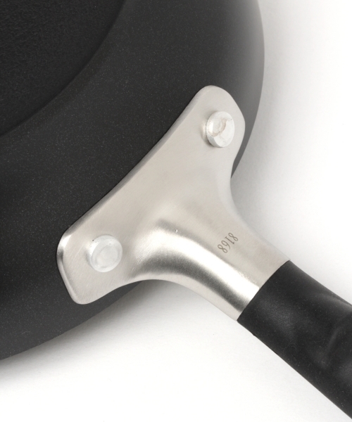 OXO（オクソー）の「【OXO/オクソー】Good Grips ノンスティックフライパン 20cm / LAKOLE（キッチンツール）」 - WEAR