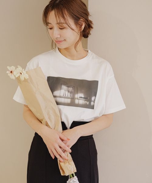 mysty woman（ミスティウーマン）の「【花盛友里さんコラボ】コラボアートフォトTシャツ 121442（Tシャツ/カットソー）」 - WEAR