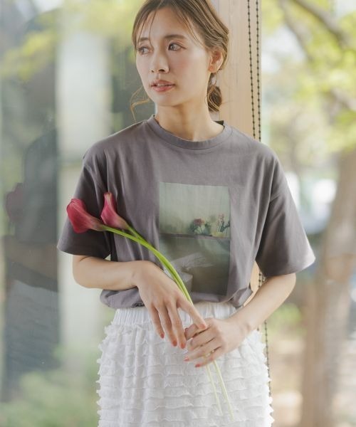 mysty woman（ミスティウーマン）の「【花盛友里さんコラボ】コラボアートフォトTシャツ 121442（Tシャツ/カットソー）」 - WEAR