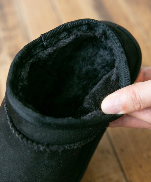 mooimooi（モーイモーイ）の「ムートンスリッポン（サンダル）」 - WEAR