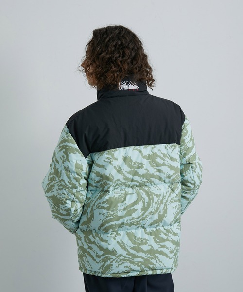 FIRST DOWN（ファーストダウン）の「FIRST DOWN BUBBLE DOWN JKT MICROFT LIZARDCAMO（ダウンジャケット/コート）」 - WEAR