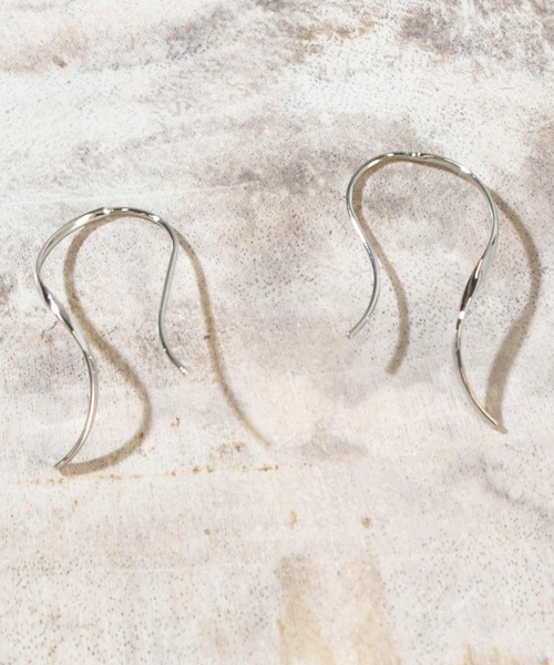 【kiehtova】WAVE HOOK PIERCE/ウェーブ フック ピアス（ピアス（両耳用））｜kiehtova（キエトヴァ）のファッション通販 - ZOZOTOWN